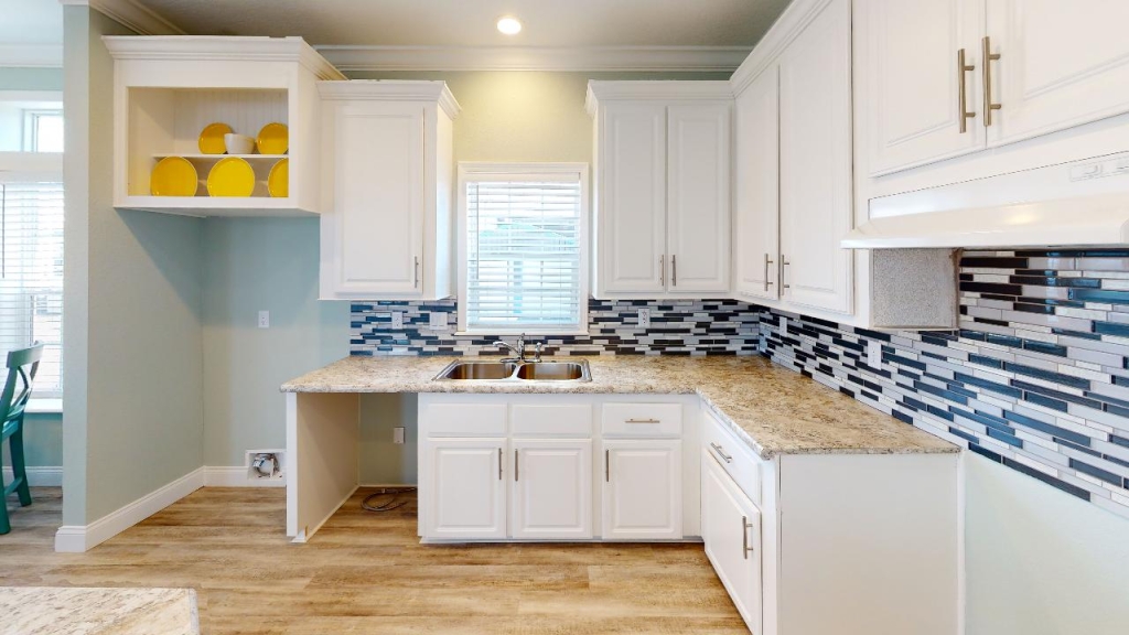 Anna-Maria-2022-Kitchen(8) - Jacobsen Mobile Homes - Plant City